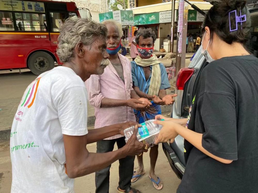 疫情下無畏的笑容~ | Eva Chiu | HKESE