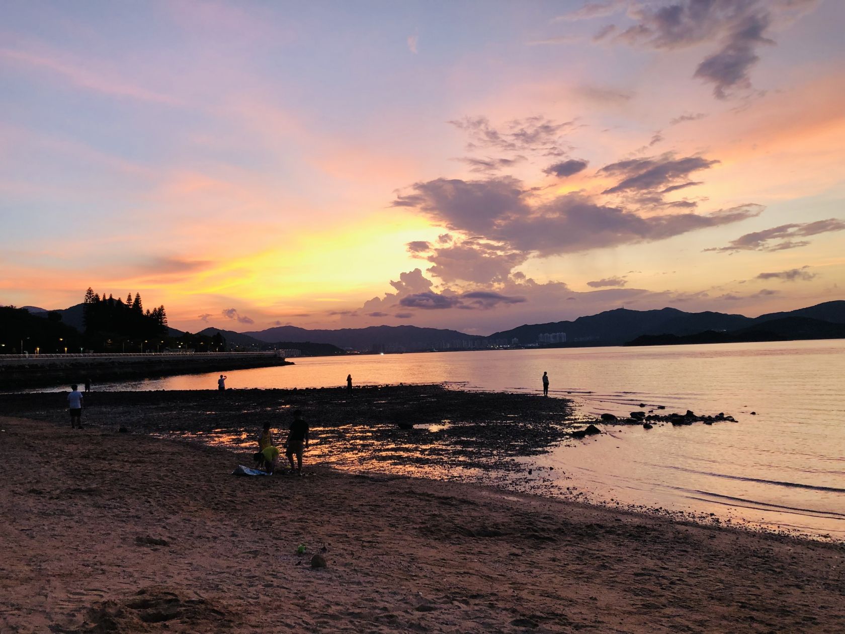 Allie | Writer | Art Teaher | Life Coach | HKESE